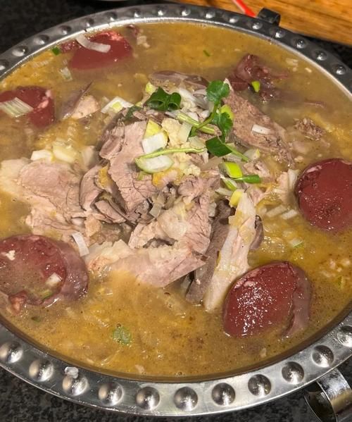 东北杀猪菜是几个菜组成的_正宗做法揭秘-第1张图片-山城妙识