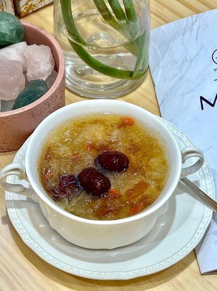 燕窝可以和什么一起炖_孕妇能吃燕窝炖什么-第3张图片-山城妙识