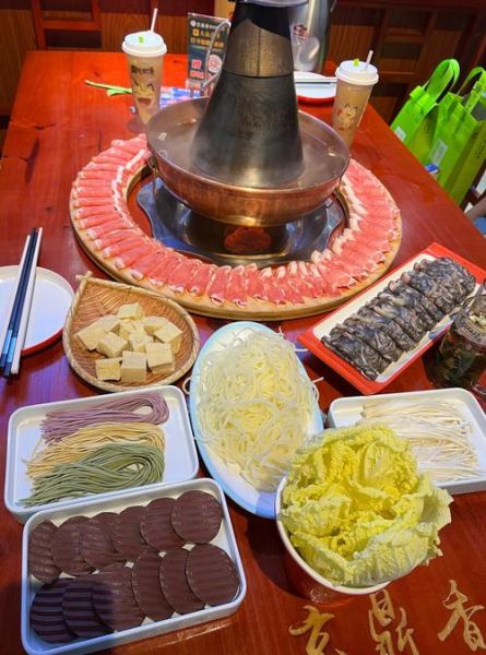 涮羊肉火锅怎么做_家庭版涮羊肉火锅做法-第1张图片-山城妙识