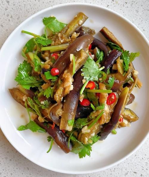 蒜泥拌茄子怎么做_蒜泥拌茄子需要蒸多久-第2张图片-山城妙识 蒜泥拌茄子怎么做_蒜泥拌茄子需要蒸多久-第2张图片-山城妙识