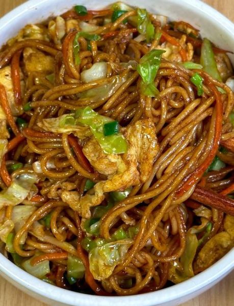 鸡蛋炒面怎么做_鸡蛋炒面家常做法-第1张图片-山城妙识