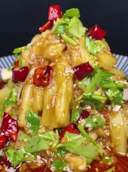 蒜泥茄子蒜泥怎么调_蒜泥茄子蒜泥比例是多少-第2张图片-山城妙识