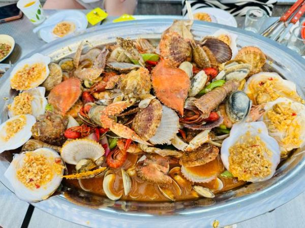 海鲜锅怎么做才好吃_海鲜锅食材搭配技巧-第1张图片-山城妙识 海鲜锅怎么做才好吃_海鲜锅食材搭配技巧-第1张图片-山城妙识