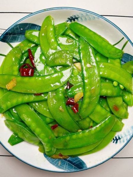 清炒荷兰豆焯水几分钟_荷兰豆焯水后怎么炒才脆-第1张图片-山城妙识 清炒荷兰豆焯水几分钟_荷兰豆焯水后怎么炒才脆-第1张图片-山城妙识