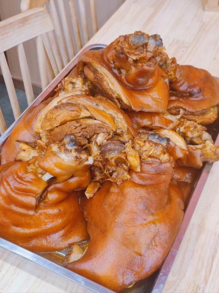 卤猪肘子怎么做才好吃_卤猪肘子最正宗的做法窍门-第3张图片-山城妙识