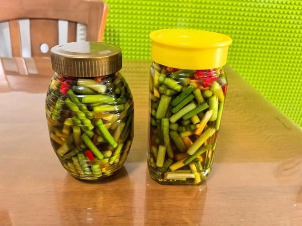 怎么腌蒜苔好吃_蒜苔腌制多久可以吃-第3张图片-山城妙识