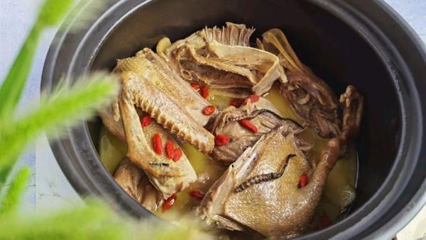 虫草老鸭煲怎么做_虫草老鸭煲要炖多久-第3张图片-山城妙识