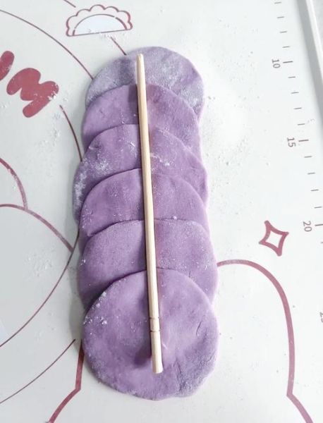 紫薯玫瑰花馒头怎么做_紫薯玫瑰花馒头做法窍门-第1张图片-山城妙识