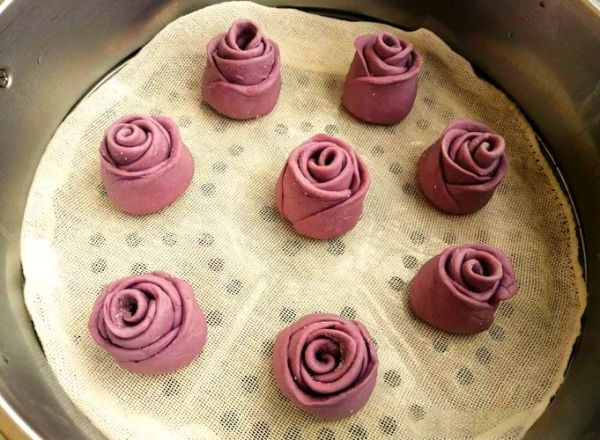 紫薯玫瑰花馒头怎么做_紫薯玫瑰花馒头做法窍门-第3张图片-山城妙识