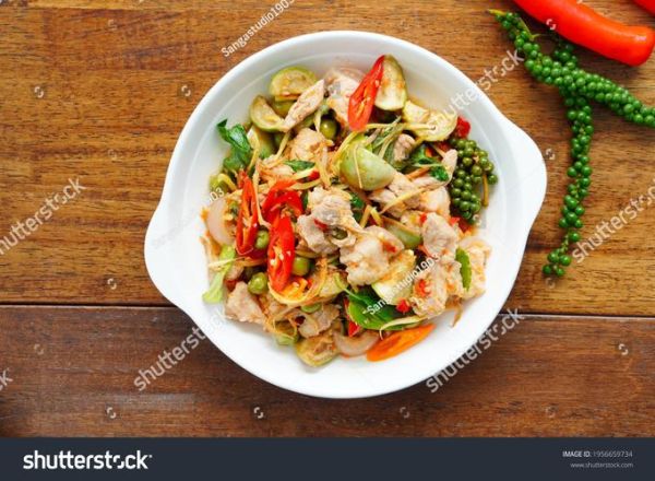 how_to_cook_spicy_pork_with_peppers_recipe-第1张图片-山城妙识