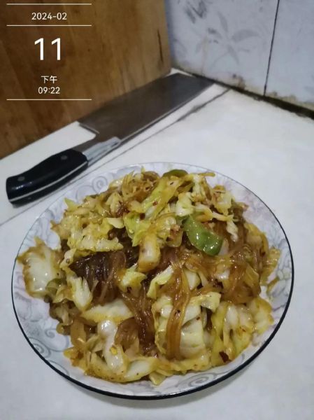 白菜炒馒头怎么做好吃_白菜炒馒头最简单的做法-第3张图片-山城妙识