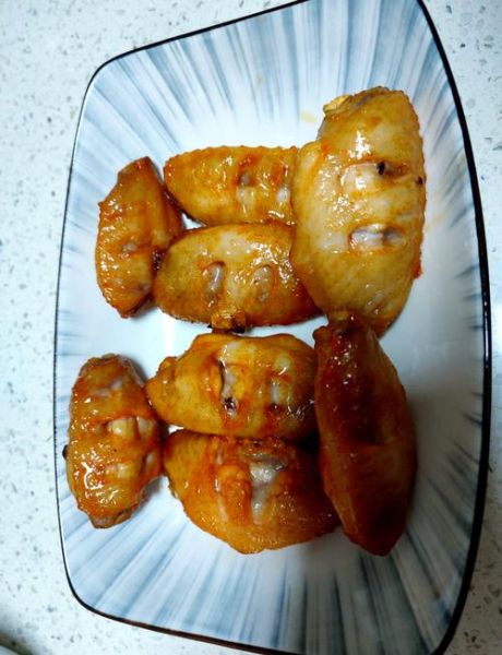 奥尔良烤鸡翅烤箱温度和时间_烤多久才外焦里嫩-第1张图片-山城妙识 奥尔良烤鸡翅烤箱温度和时间_烤多久才外焦里嫩-第1张图片-山城妙识