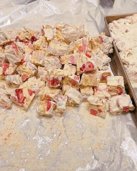 草莓雪花酥怎么做_雪花酥为什么硬-第2张图片-山城妙识 草莓雪花酥怎么做_雪花酥为什么硬-第2张图片-山城妙识