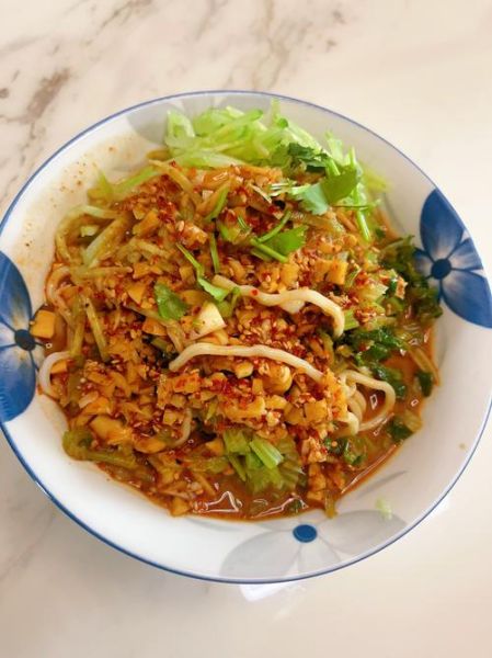 自制凉面调料怎么调_自制凉面调料配方比例-第2张图片-山城妙识