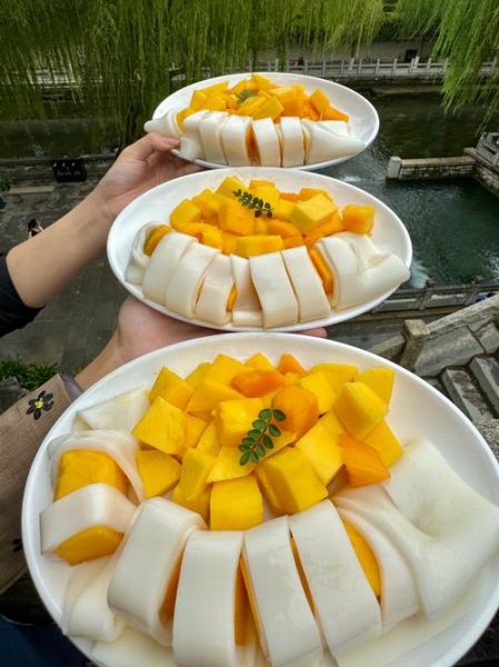 芒果肠粉怎么做_芒果肠粉配方比例-第3张图片-山城妙识 芒果肠粉怎么做_芒果肠粉配方比例-第3张图片-山城妙识