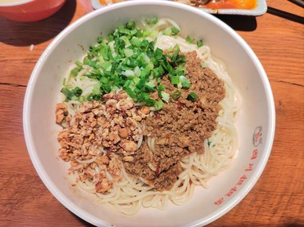 担担面图片大全_正宗担担面长什么样-第2张图片-山城妙识