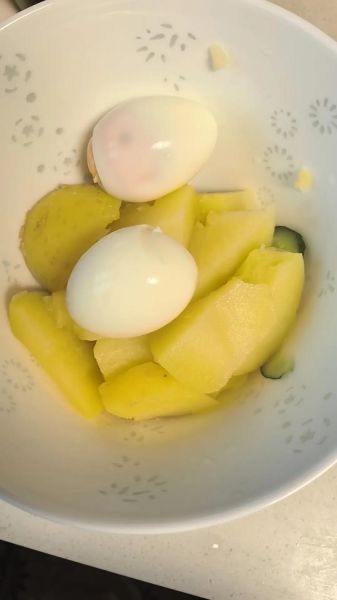 土豆蒸着吃怎么蒸才好吃_土豆蒸多久才软糯-第2张图片-山城妙识 土豆蒸着吃怎么蒸才好吃_土豆蒸多久才软糯-第2张图片-山城妙识