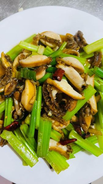 鲍鱼配什么菜炒好吃_鲍鱼炒什么菜最香-第1张图片-山城妙识 鲍鱼配什么菜炒好吃_鲍鱼炒什么菜最香-第1张图片-山城妙识