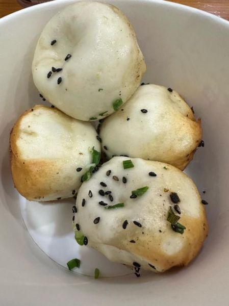 上海生煎包哪里最正宗_上海生煎包和汤包区别-第1张图片-山城妙识