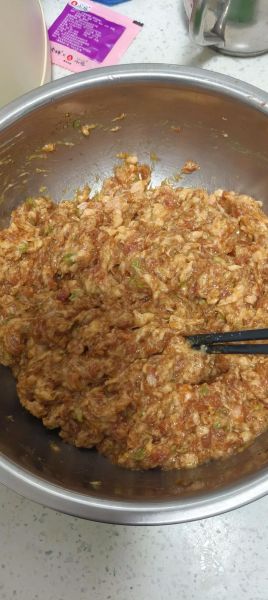 肉馅怎么调才嫩_肉馅做菜做法大全-第3张图片-山城妙识