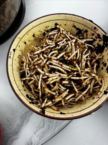 凉拌鱼腥草要焯水吗_鱼腥草焯水多久合适-第2张图片-山城妙识