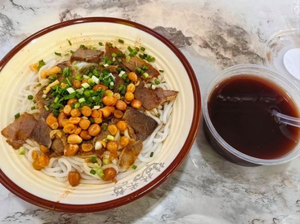 桂林米粉怎么做好吃_正宗桂林米粉做法-第1张图片-山城妙识 桂林米粉怎么做好吃_正宗桂林米粉做法-第1张图片-山城妙识