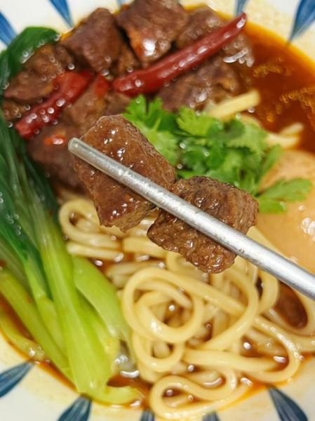 牛肉面牛肉怎么炖好吃又烂_牛肉面牛肉炖多久才软烂-第1张图片-山城妙识 牛肉面牛肉怎么炖好吃又烂_牛肉面牛肉炖多久才软烂-第1张图片-山城妙识