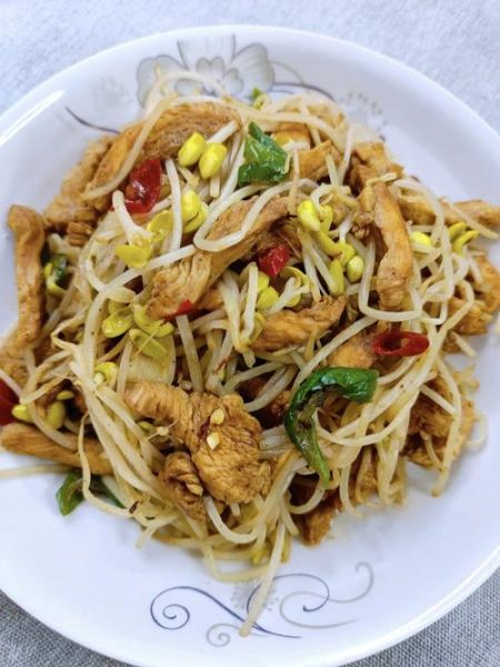 豆芽炒肉片怎么做_豆芽炒肉片热量高吗-第3张图片-山城妙识 豆芽炒肉片怎么做_豆芽炒肉片热量高吗-第3张图片-山城妙识