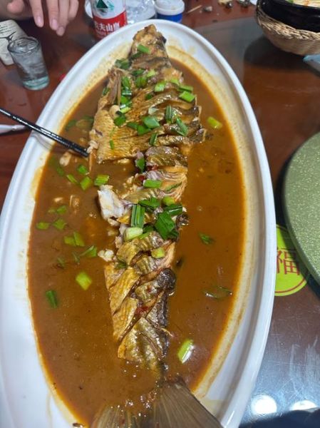 家炖鲈鱼怎么做_鲈鱼炖多久才入味-第2张图片-山城妙识