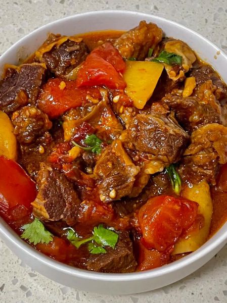 西红柿牛腩怎么做才软烂入味_西红柿牛腩的家常做法-第1张图片-山城妙识 西红柿牛腩怎么做才软烂入味_西红柿牛腩的家常做法-第1张图片-山城妙识