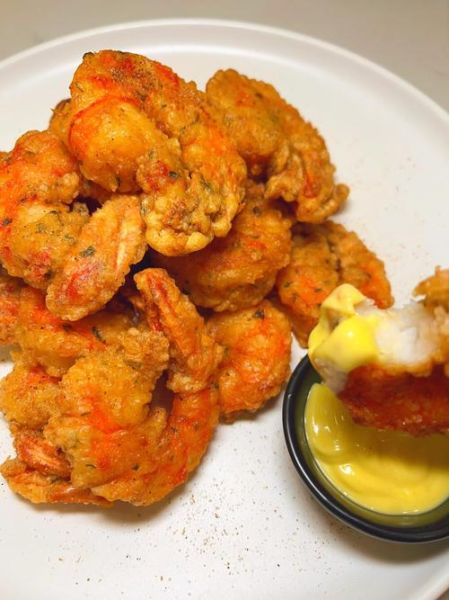 油炸香酥大虾怎么做_油炸大虾酥脆不掉壳技巧-第1张图片-山城妙识 油炸香酥大虾怎么做_油炸大虾酥脆不掉壳技巧-第1张图片-山城妙识