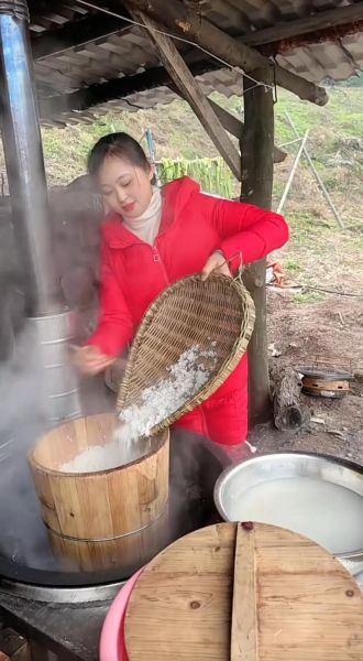 木桶蒸饭的做法_木桶蒸饭怎么蒸才香-第2张图片-山城妙识 木桶蒸饭的做法_木桶蒸饭怎么蒸才香-第2张图片-山城妙识