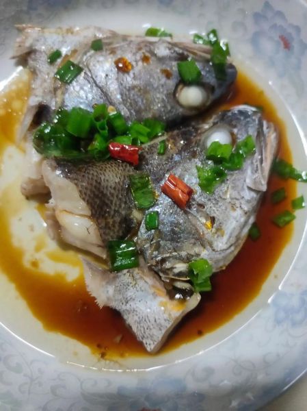 清蒸鮸鱼块怎么做_清蒸鮸鱼块蒸多久-第3张图片-山城妙识
