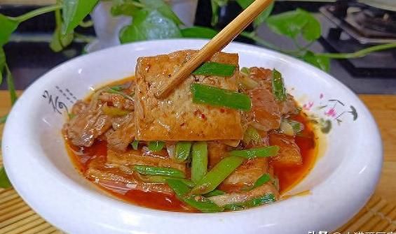 熊掌豆腐怎么做_熊掌豆腐为什么外酥里嫩-第1张图片-山城妙识 熊掌豆腐怎么做_熊掌豆腐为什么外酥里嫩-第1张图片-山城妙识