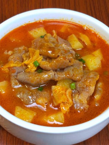 土豆西红柿汤怎么做_土豆西红柿汤需要焯水吗-第3张图片-山城妙识 土豆西红柿汤怎么做_土豆西红柿汤需要焯水吗-第3张图片-山城妙识