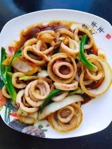 清蒸鱿鱼圈怎么做_清蒸鱿鱼圈需要焯水吗-第2张图片-山城妙识 清蒸鱿鱼圈怎么做_清蒸鱿鱼圈需要焯水吗-第2张图片-山城妙识