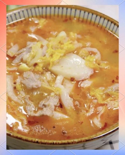 辣白菜年糕汤怎么做_辣白菜年糕汤正宗做法-第1张图片-山城妙识