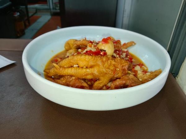 虎皮鸡爪炒什么好吃_虎皮鸡爪配什么菜最香-第3张图片-山城妙识 虎皮鸡爪炒什么好吃_虎皮鸡爪配什么菜最香-第3张图片-山城妙识