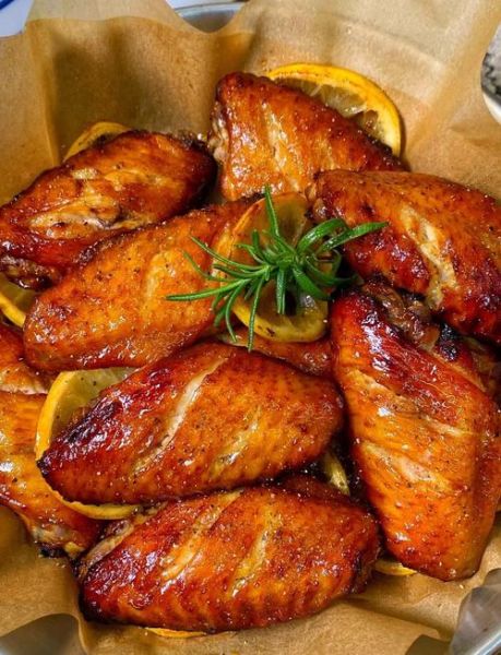 烤鸡翅烤箱温度和时间_鸡翅烤多久才外焦里嫩-第3张图片-山城妙识