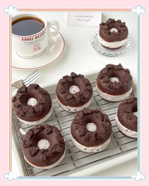 巧克力甜甜圈怎么做_巧克力甜甜圈热量高吗-第1张图片-山城妙识