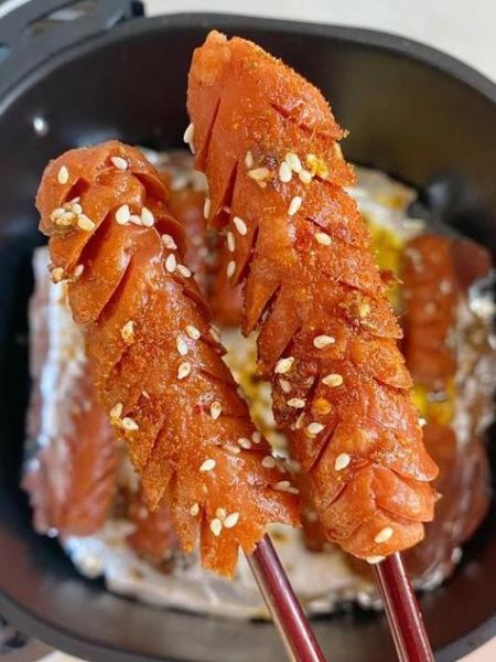 炸香肠怎么炸才酥脆_空气炸锅炸香肠需要几分钟-第3张图片-山城妙识 炸香肠怎么炸才酥脆_空气炸锅炸香肠需要几分钟-第3张图片-山城妙识