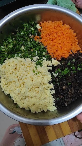 三鲜馅的饺子馅怎么调_三鲜馅饺子怎么调馅好吃-第2张图片-山城妙识