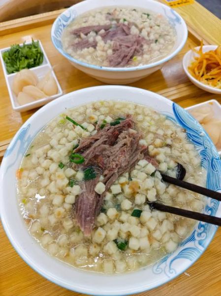 羊肉泡馍的由来是什么_羊肉泡馍怎么做才正宗-第1张图片-山城妙识