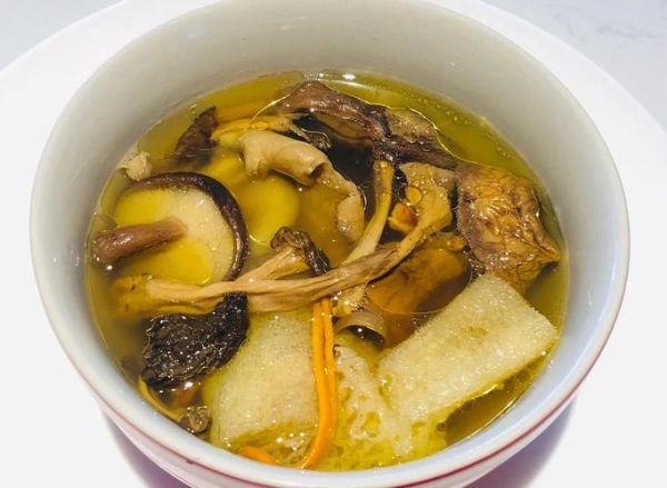 怎样熬蘑菇汤好喝_蘑菇汤怎么熬才鲜美-第2张图片-山城妙识 怎样熬蘑菇汤好喝_蘑菇汤怎么熬才鲜美-第2张图片-山城妙识