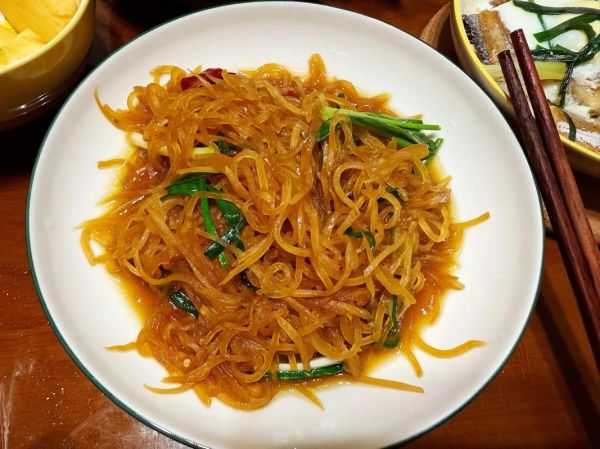 炒白萝卜丝怎么做_炒白萝卜丝要不要焯水-第1张图片-山城妙识