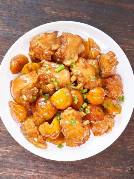 板栗烧鸡怎么做_板栗烧鸡用什么鸡最好-第1张图片-山城妙识 板栗烧鸡怎么做_板栗烧鸡用什么鸡最好-第1张图片-山城妙识