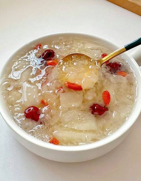 红枣木耳汤对月经好吗_经期能喝吗-第1张图片-山城妙识 红枣木耳汤对月经好吗_经期能喝吗-第1张图片-山城妙识