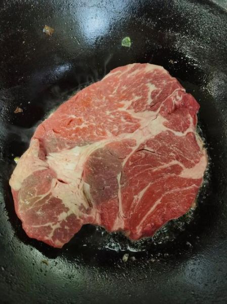 牛排怎么煎好吃又嫩_牛排煎多久才嫩-第2张图片-山城妙识 牛排怎么煎好吃又嫩_牛排煎多久才嫩-第2张图片-山城妙识