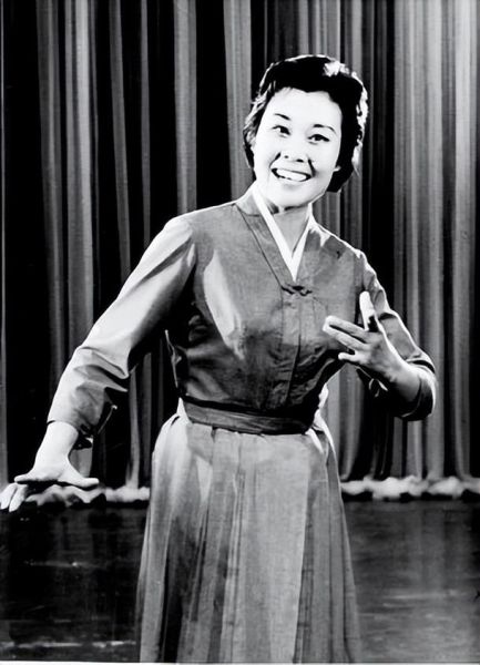 泉水叮咚响原唱是谁_于淑珍演唱背景-第1张图片-山城妙识 泉水叮咚响原唱是谁_于淑珍演唱背景-第1张图片-山城妙识