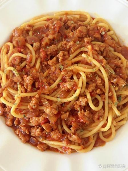 西红柿肉酱意面怎么做_西红柿肉酱意面需要哪些食材-第3张图片-山城妙识 西红柿肉酱意面怎么做_西红柿肉酱意面需要哪些食材-第3张图片-山城妙识